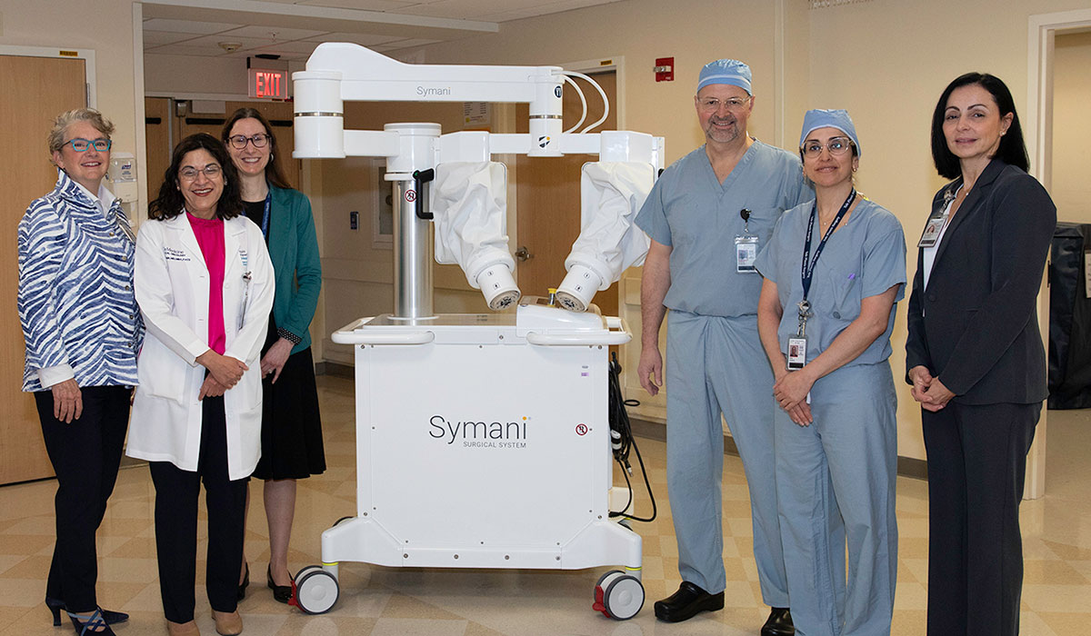 Hospital first in New England to use robot for microsurgery and ...